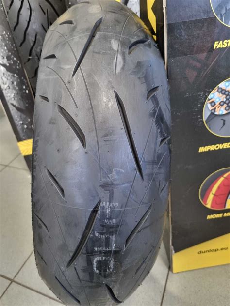 180 55r17 Dunlop Roadsport2 1 бр нова гума за мотоциклет гр София Орландовци • Olx Bg