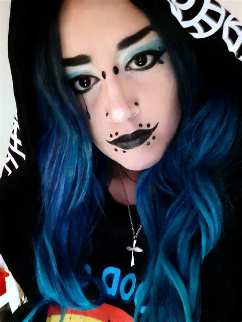 Pin Di Grimgemini Su Goth Blue