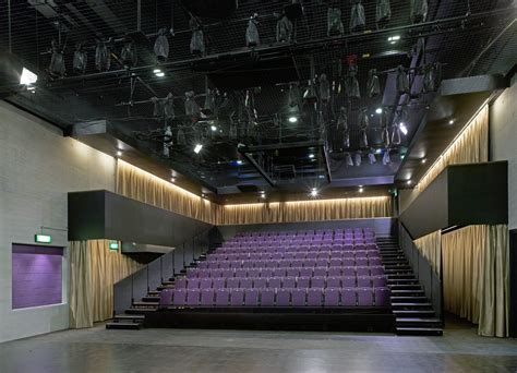 Современный концертный зал 70 фото