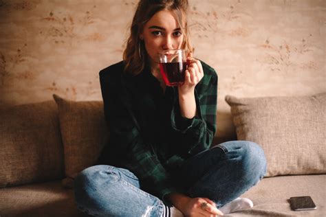 Ghosting After A First Date Why It Happens How To Cope Bolde