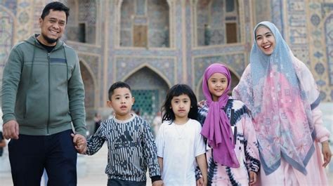 Oki Setiana Dewi Dan Keluarga Siap Pindah Ke Mesir Untuk Pendidikan