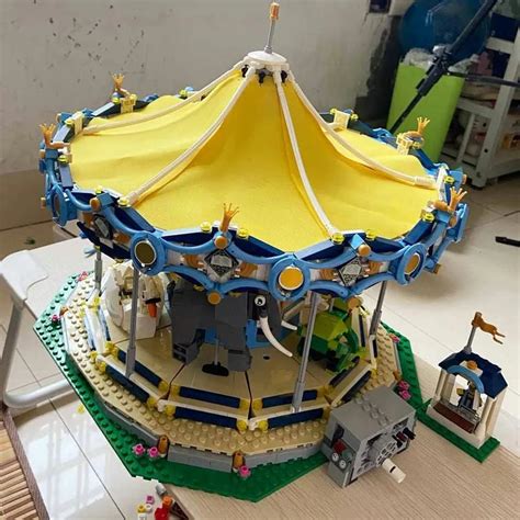 Moc 15036 Creator Expert Motorized Carousel Toy