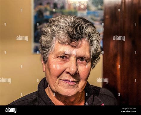 Selfie Mit Oma Fotos Und Bildmaterial In Hoher Aufl Sung Alamy