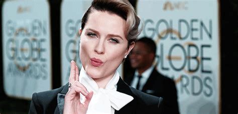 Evan Rachel Wood In Tux At Golden Globes Dresses Arent A Requirement