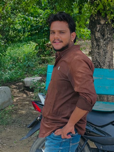 राजू पंडित Raju Pandit 0001 • Instagram Photos And Videos