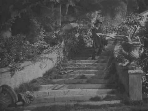 Фильм «Красавица и Чудовище La Belle Et La Bete Кокто Карден и Девушка с жемчужной