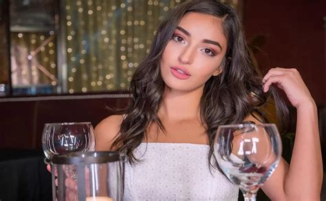 Las Mejores Estrellas Porno Vr Y D Nde Encontrarlas Tekenn