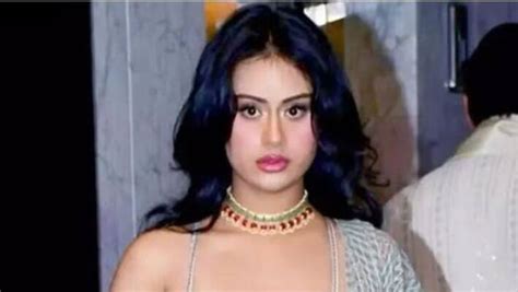 Nysa Devgan Gets Massively Trolled For Diwali Look Netizens Ask If She Went Under The Knife