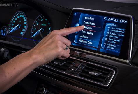 The New Idrive Controller With Touchscreen Control And Gesture Recognition