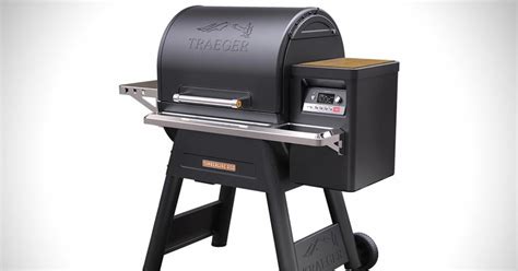 this awesome hi tech grill and smoker combo can be remote controlled