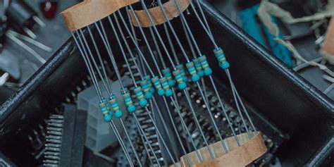 what are the standard resistor values