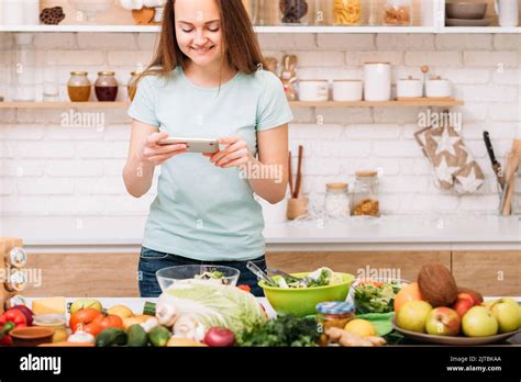 Female Food Blogger Healthy Nutrition Green Recipe Stock Photo Alamy