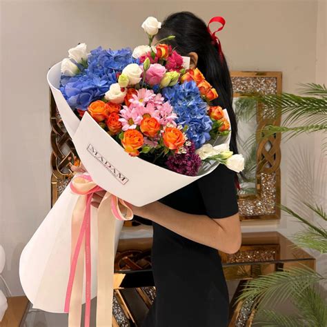 Үзэсгэлэнт MADAM