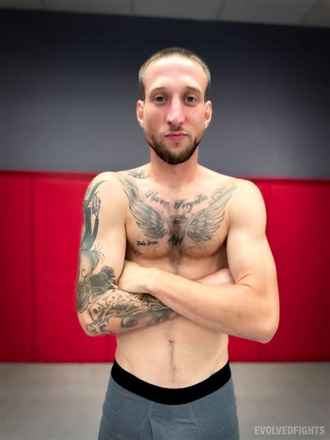 Mature Wrestler Bree Austi Gets Her Mouth And Pussy Dicked During The Fight