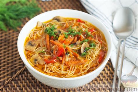 Рецепт: Суп с фунчозой, грибами, овощами и соевым соусом на RussianFood.com