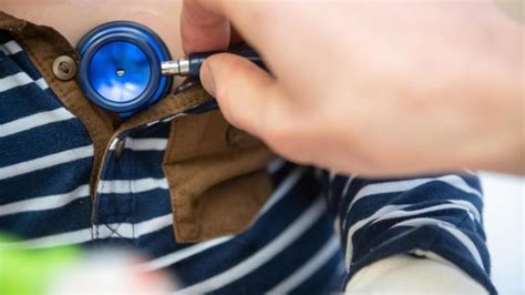 Grippefälle bei Kindern: Auf diese Symptome müssen Eltern achten