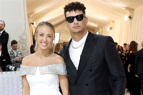 Patrick And Brittany Mahomes Wedding All About Their Hawaiian Nuptials