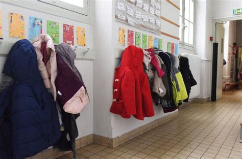 Trois Enfants Séchappent De Leur école Maternelle à Paris Une Enquête