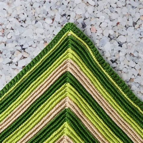 Beginner Crochet Shawl Pattern Lorelai Triangular Shawl Underground