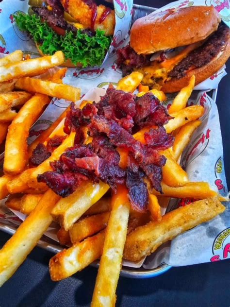 Dave Eats Hammys Smash Burgers Fresno Flyer