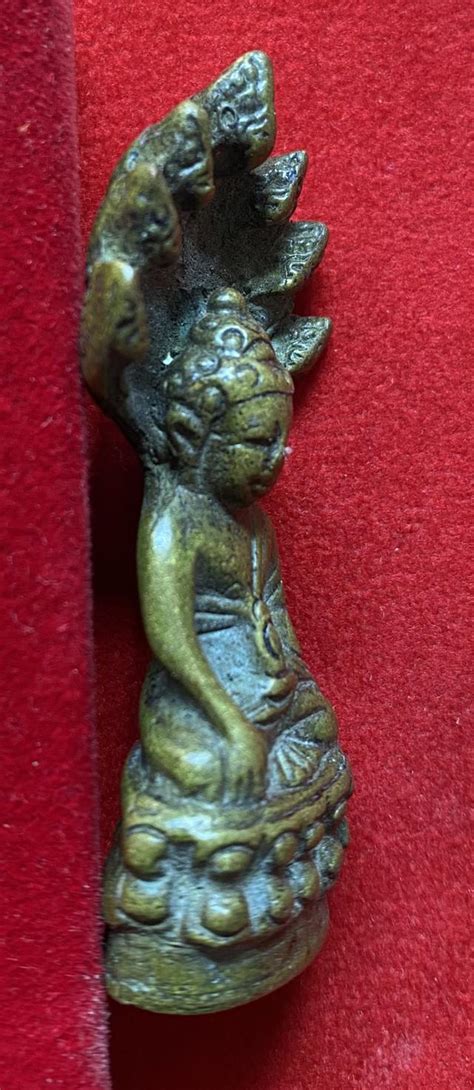 พระกริ่งปวเรศ นาคปรก เนื้อสัมฤทธิ์ กรุวัดพระแก้ว วังหน้า Ennxo