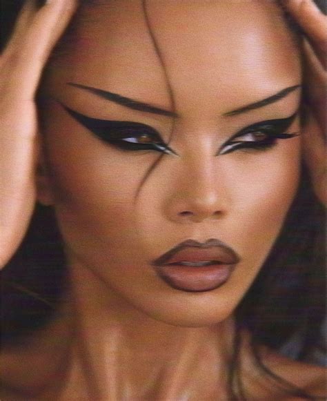 Pin By Deja Green On Makeup Eye Makeup Makeup Obsession Eye Makeup