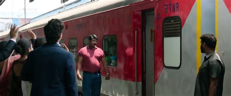 Kill Hindi Action Movie Full Of Gore