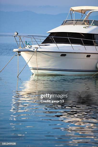 Mooring Boat Photos And Premium High Res Pictures Getty Images