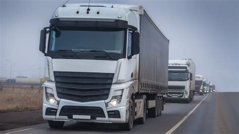 ЗАРАДИ ЖЕГИТЕ Спряха движението на камиони над 20 тона в Русе Общество България Твоят ден