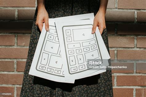 ux 웹 사이트 디자인 와이어 프레임 스케치 프로토 타입 프레임 워크 레이아웃 미래 디자인 프로젝트 ui ux 사용자 인터페이스