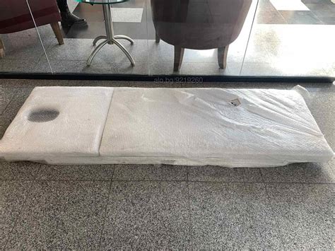 Масажна маса Фризьоро козметично СПА оборудване Хасково Продава се чисто нова кушетка