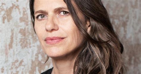 Anna Moschovakis Taut Riddle Of A Novel Navigates Shaky Ground Los