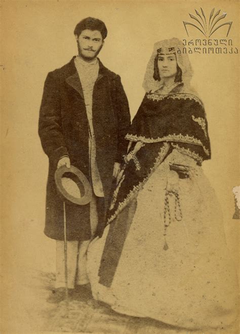 Iverieli ახალგაზრდა წყვილის ფოტო