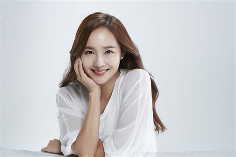 유진 어린이동화책 `밤의 세계` 번역 출간수익금 전액 기부 `훈훈`