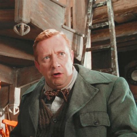 Pin By Tins Dustrx On Harry Potter Arthur Weasley Harry Potter Icons Harry Potter Characters