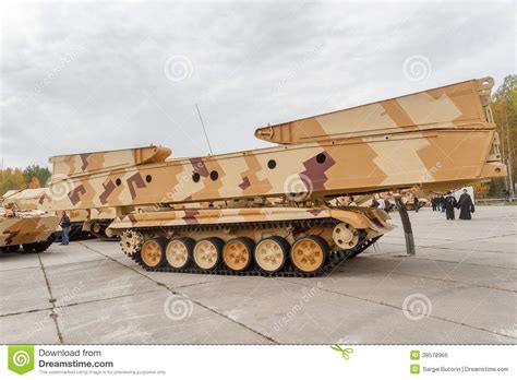 Bridge Layer Mtu 72 Russia Editorial Photo Image Of Caterpillar Crew 38578966