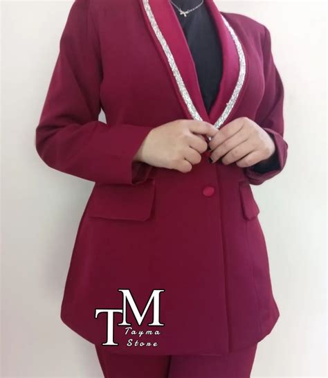 Tayma Outlet💎🛍 ‎طقم التخرج من Tayma Store ️👩🏻‍🎓 Vaiproexplorar