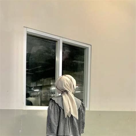Putri Putriiwaaaa On Threads