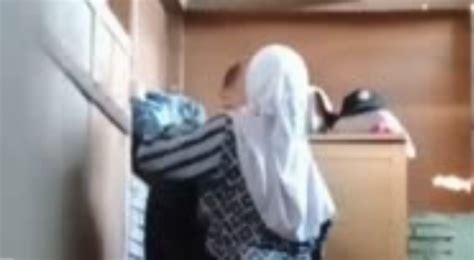Link Video Syur Siswi dan Guru di Gorontalo Diburu - Herald ID