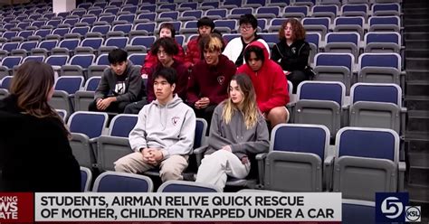 High School Students Rescue Mom And Her Year Old Boy Trapped Under A Car Scoop Upworthy