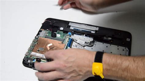 How To Disassemble Hp Stream 14 Laptop Or Sell It Youtube