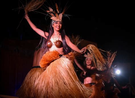 Book Tickets For The Myths Of Maui Luau