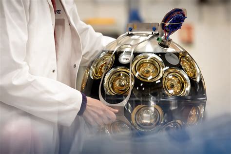 A Record Breaking Ghost Particle From Outer Space Made A Splash Of Light In The Mediterranean A Record Breaking Ghost Particle From Outer Space Made A Splash Of Light In The Mediterranean