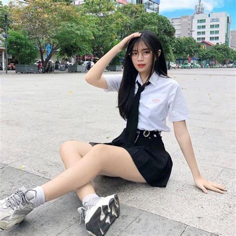 Riassunto Di Ragazze Carine Con Gli Occhiali Estremamente Carini