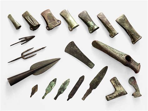 Ответы Mail первое оружие и первые орудия труда