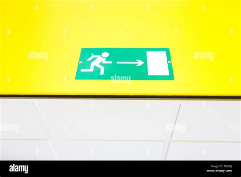 Running Man Emergency Exit Sign Hi Res Stock Photography And Images Alamy