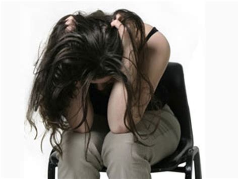 নবলকর সঙগ যনমলন সঙগতশলপর ময জল হফজত Singers babe jailed in UK for sex