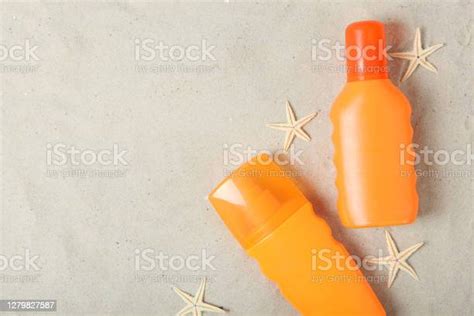 모래 조개 불가사리 및 자외선 차단 제품 최고 보기 태양으로부터 피부를 보호합니다 0명에 대한 스톡 사진 및 기타 이미지 0명 개념 개인 장식품 Istock