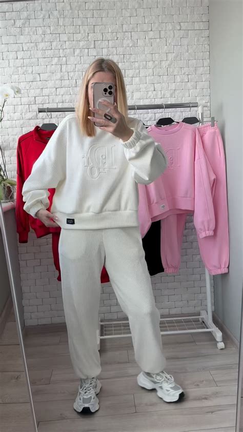 👗 Жіночий стиль • 👖 Джинси • 🧸 Домашній одяг Спортивні костюми стиль і комфорт в одному