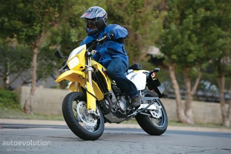 2009 Suzuki Dr Z400sm Specs Performance And Photos Autoevolution